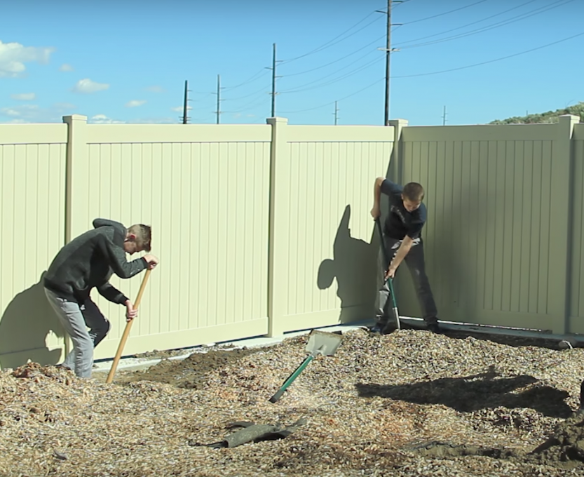 How to Build a Treeless Tree house – Part 1 – Footings and Deck – LRN2DIY