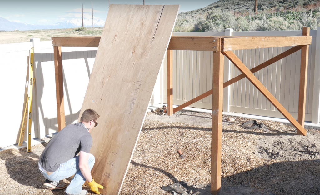 How to Build a Treeless Tree house – Part 1 – Footings and Deck – LRN2DIY