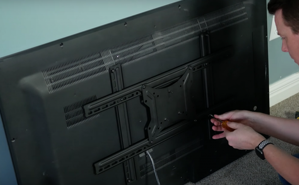 How to Mount a TV to the Wall, Step by Step – LRN2DIY