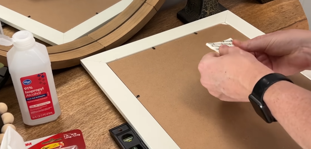 7 Clever Picture Hanging Tips Everyone Should Know – LRN2DIY